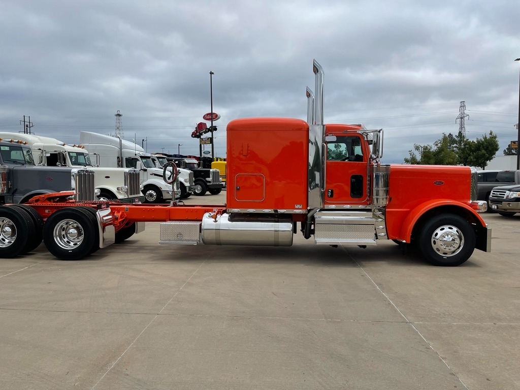 2023 Peterbilt 389 Cummins 1XPXD49X1PD799377 - Vehicle Selling ...
