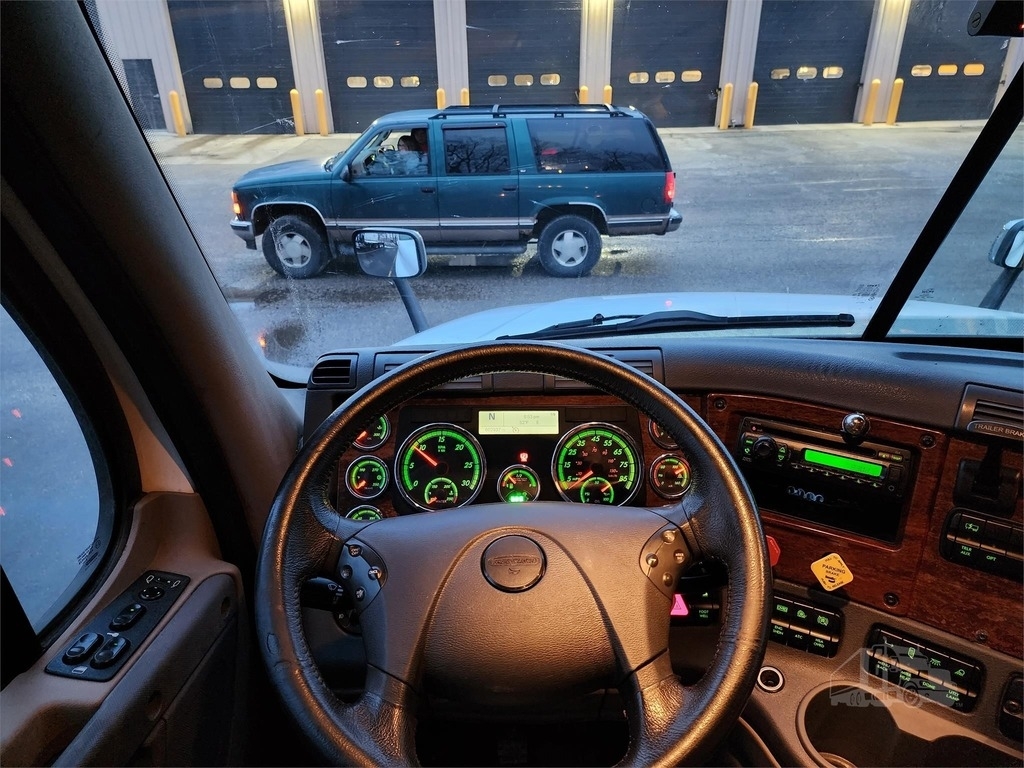 2016 Freightliner Cascadia 125 Detroit DD12 3AKJGLD51GSHS0343 - Vehicle ...