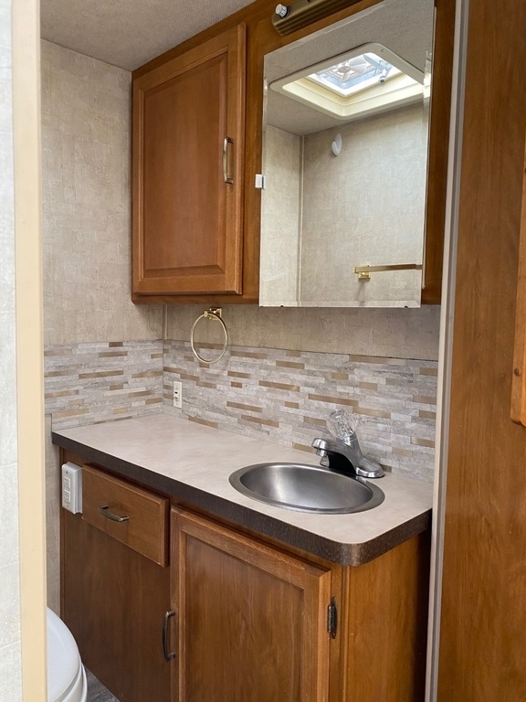 2004 Fleetwood Tioga 29V Triton V10 - Vehicle Selling Solutions FSBO ...