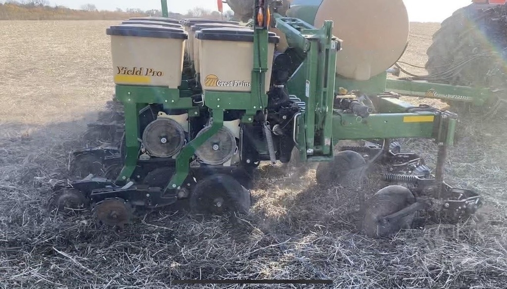 Great Plains YP625A-12TR Planter - Vehicle Selling Solutions FSBO ...