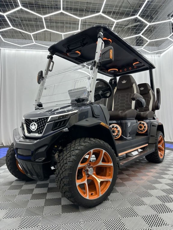 2025 Evolution D-Max XT4 | CartFinder