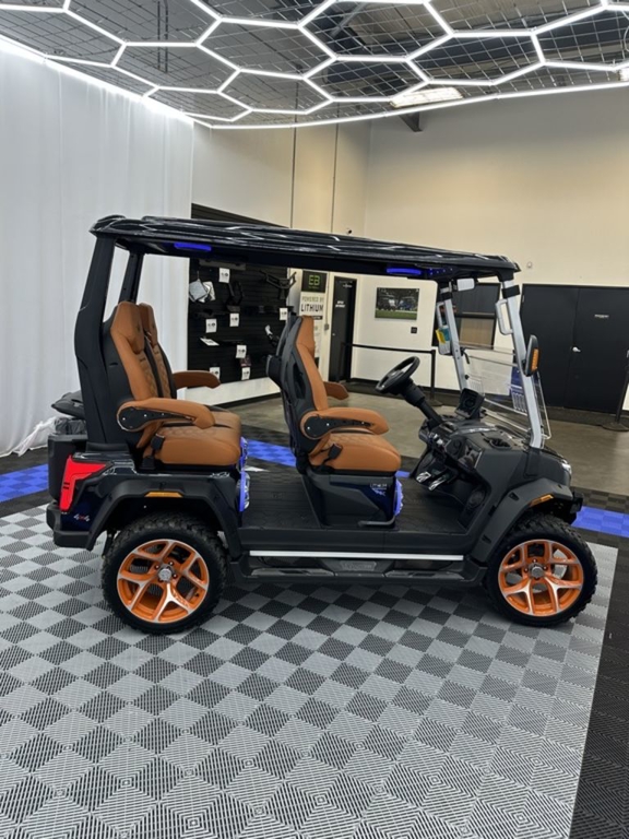 2025 Evolution D-Max XT4 | CartFinder