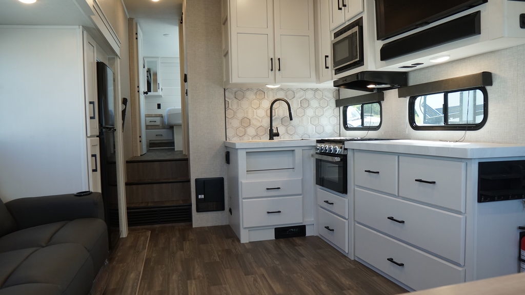 2024 Eagle HT 25RUC by Jayco | Alexandria Camping Centre - RVC Navigator