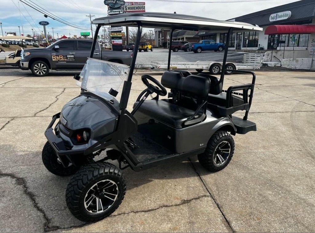2022 E-Z-GO Express S4 Gas | CartFinder