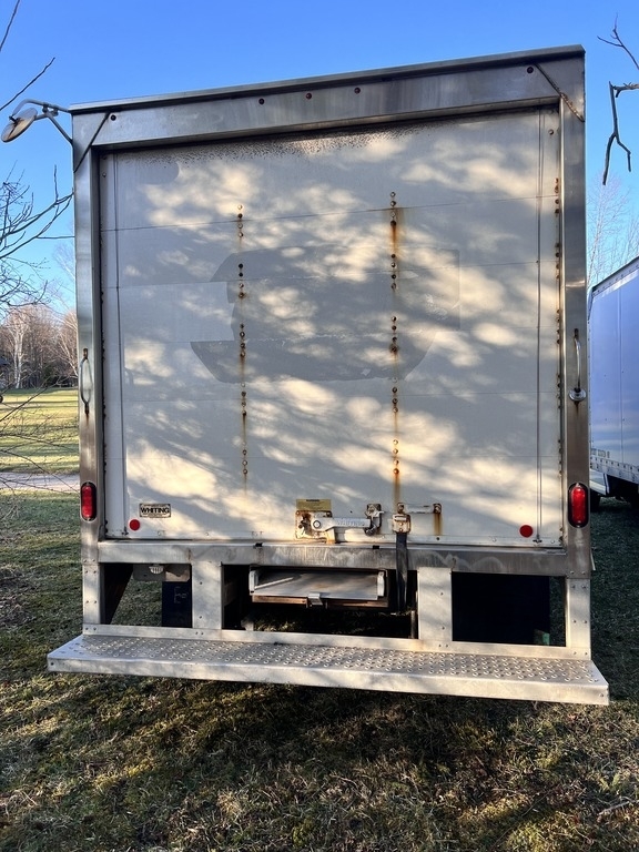 2018 Ford E350 Box Truck 1FDWE3FS9JDC10690 - Pro Market Connections ...